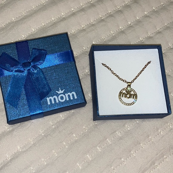 Accessories | Mom Gold Necklace | Poshmark
